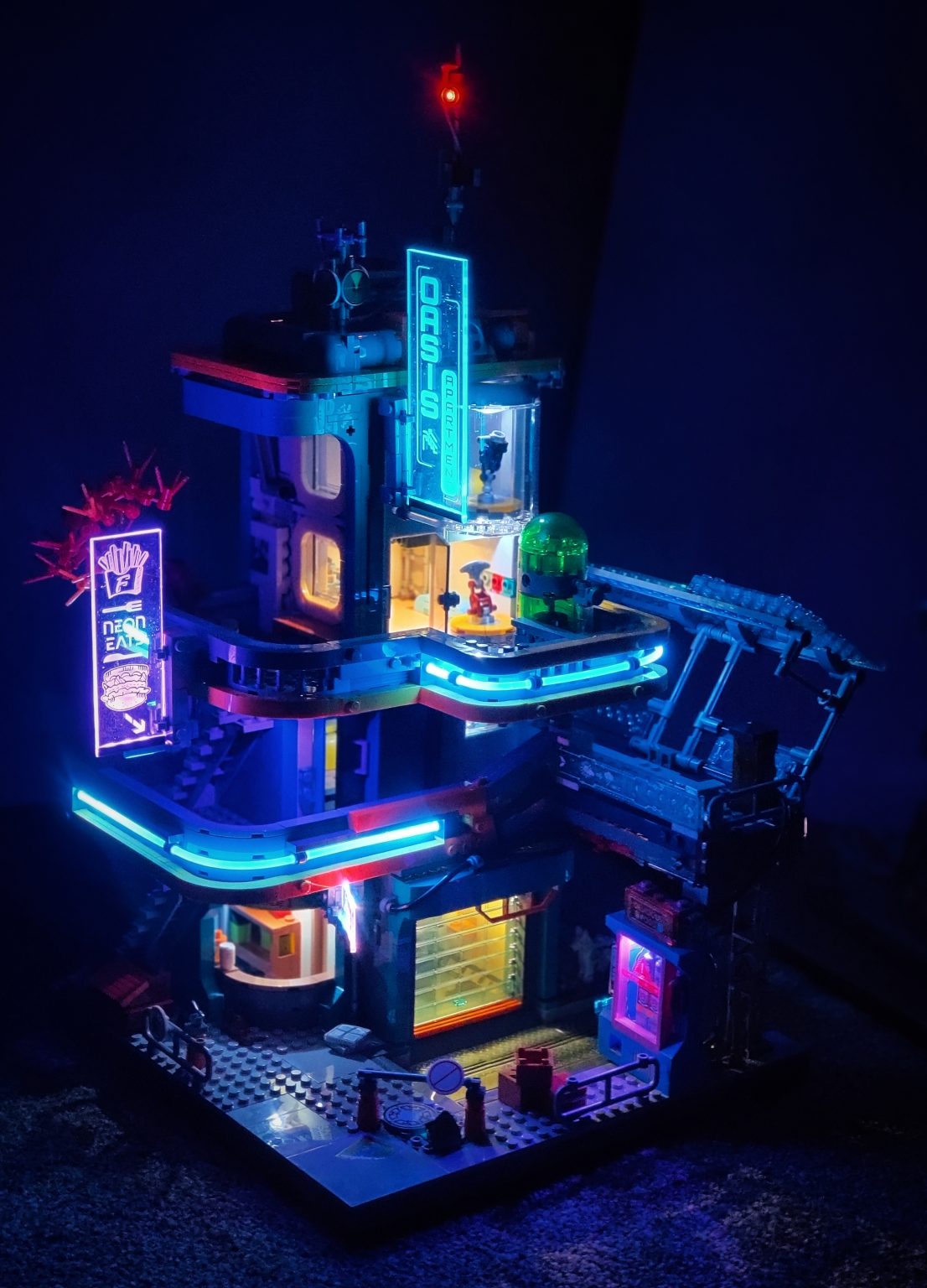 FunWhole Cyberpunk Apartment (F9042) Review – The Brick Post!